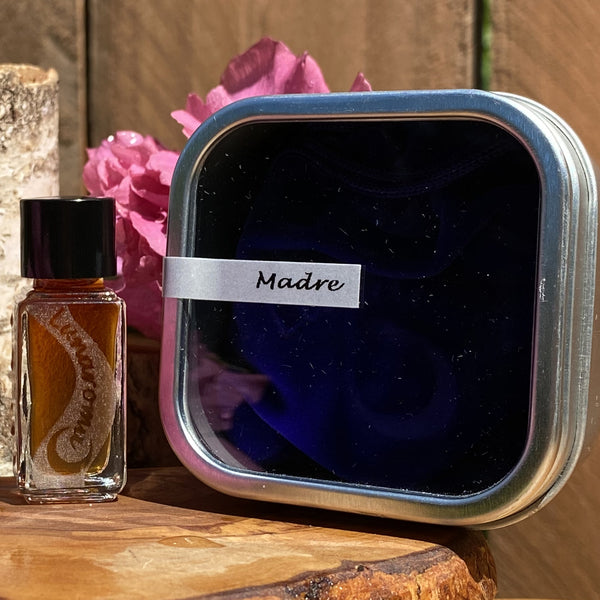 Madre Parfum – Lunaroma Aromatic Apothecary